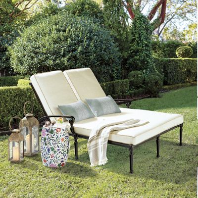 Carlisle Double Chaise Lounge with Cushions in Onyx Aluminum