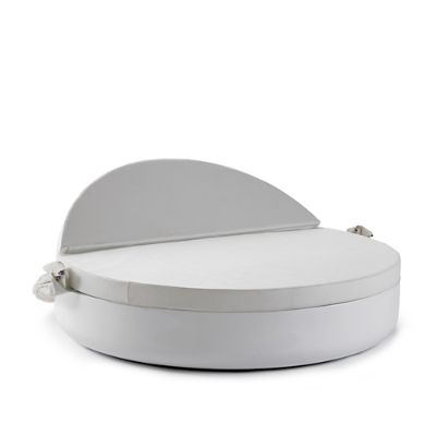 Eos Daybed | Frontgate