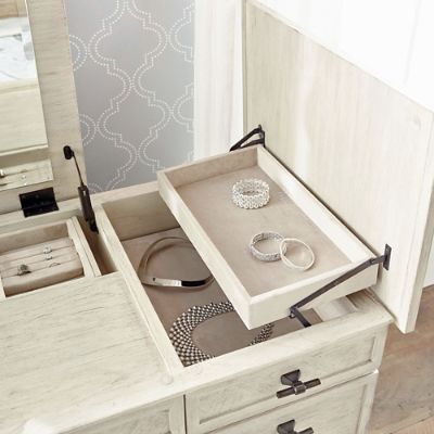 Laurel Ultimate Vanity | Frontgate
