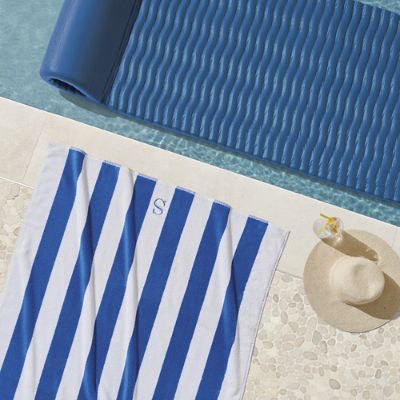 Frontgate Resort Collection™ 4-piece Pool Set | Frontgate