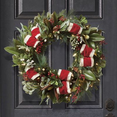 Merry Magnolia Wreath | Frontgate
