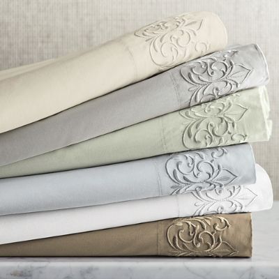 Resort 600 Thread-count Sheet Set | Frontgate