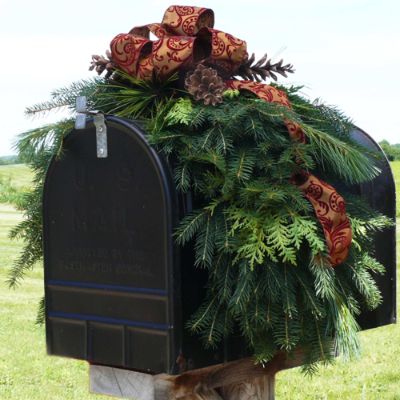Fresh Mailbox Arrangement | Frontgate