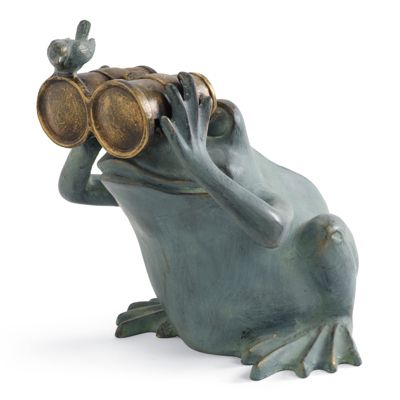 Spectator Frog Statue | Frontgate