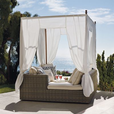 Exterior bed store