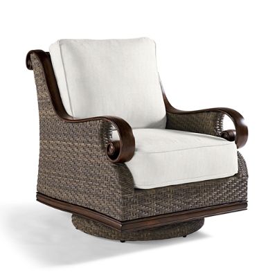 St. Martin Seating | Frontgate