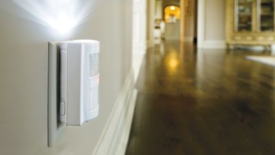 4-Way Emergency Light | Frontgate