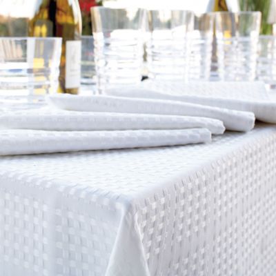 Eco-Friendly Table Linens | Frontgate